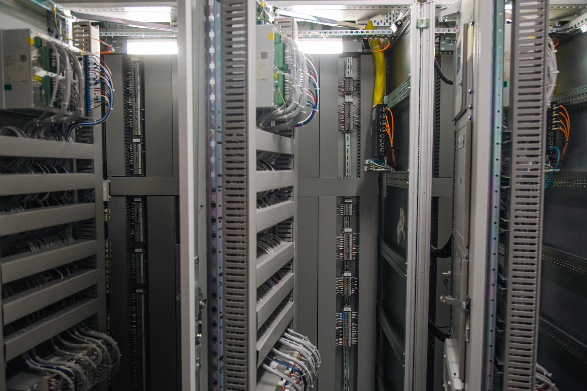 Cabinet Infrastructure Components - Excell Control